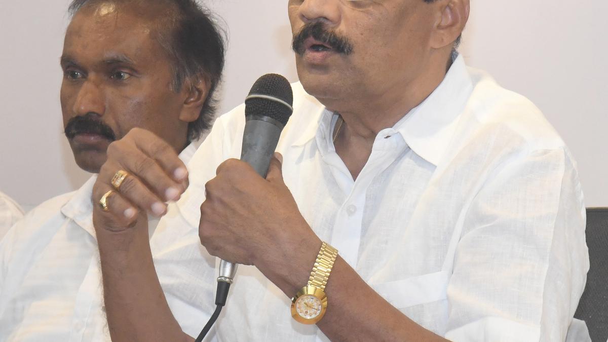 Congress threatens to file defamation case against MLA Harish Poonja if he fails to apologise ...